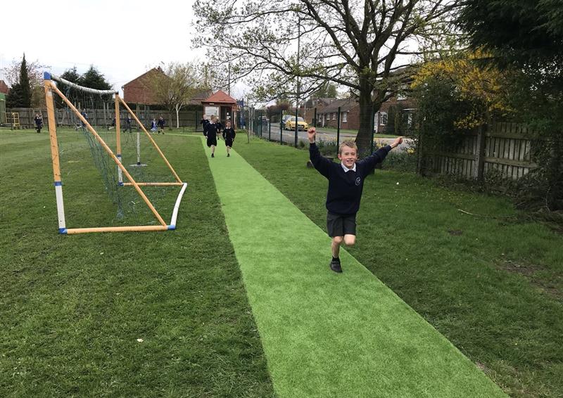 Daily Mile Tracks For Schools | Pentagon Play